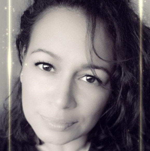 Keyla's Closet (@amikanu) | Poshmark